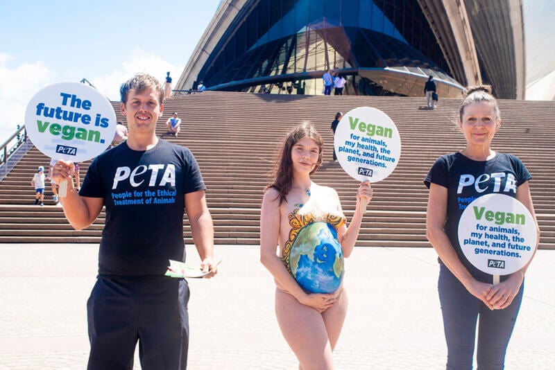 Pregnant PETA Protester Poses in Sydney: The Future Is Vegan! - News ...